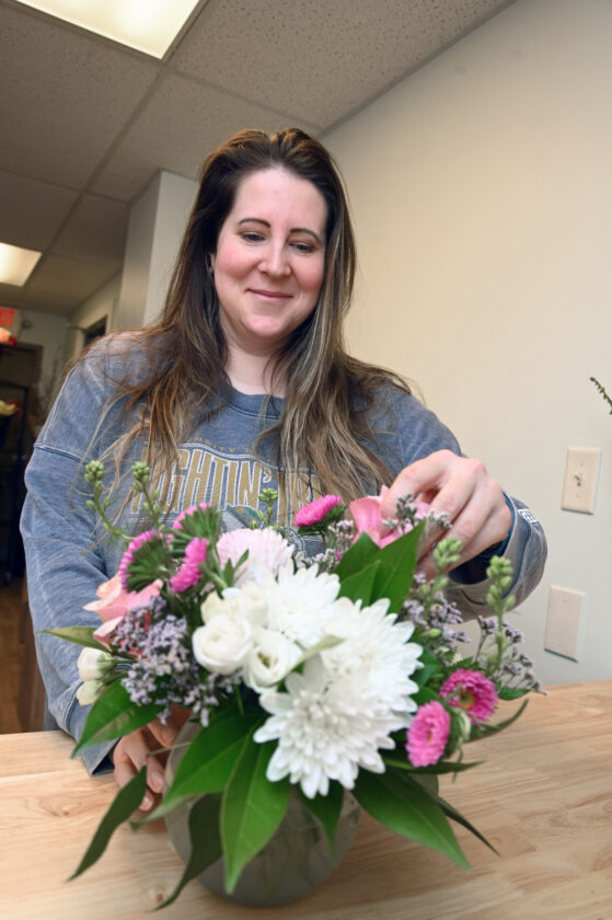 Gifts of green: Flowers, jewelry top Mother’s Day gift lists | News ...